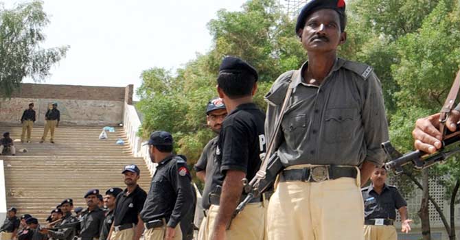 New rules: Policemen to wear uniforms while on duty