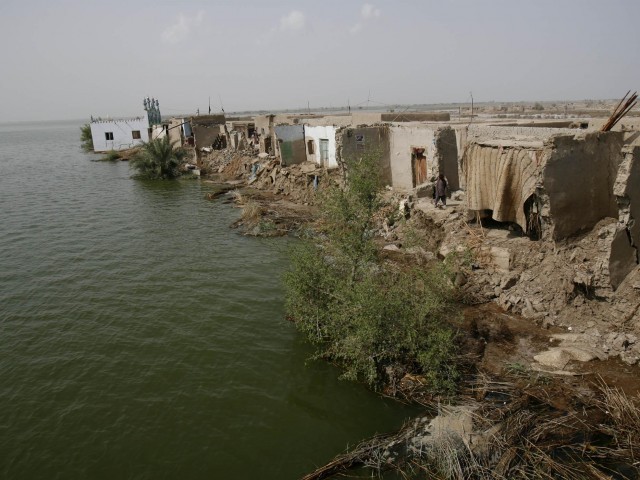 As Manchhar Lake contamination increases, authorities turn a blind eye