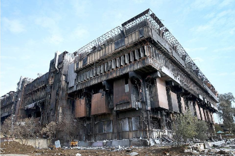 This man is trying to rebuild a library burned down by Islamic State