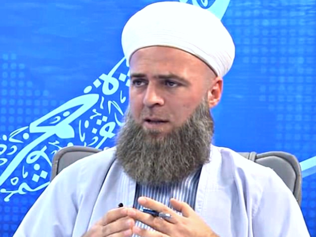 Turkish preacher condemns clean-shaven men for encouraging indecent ...