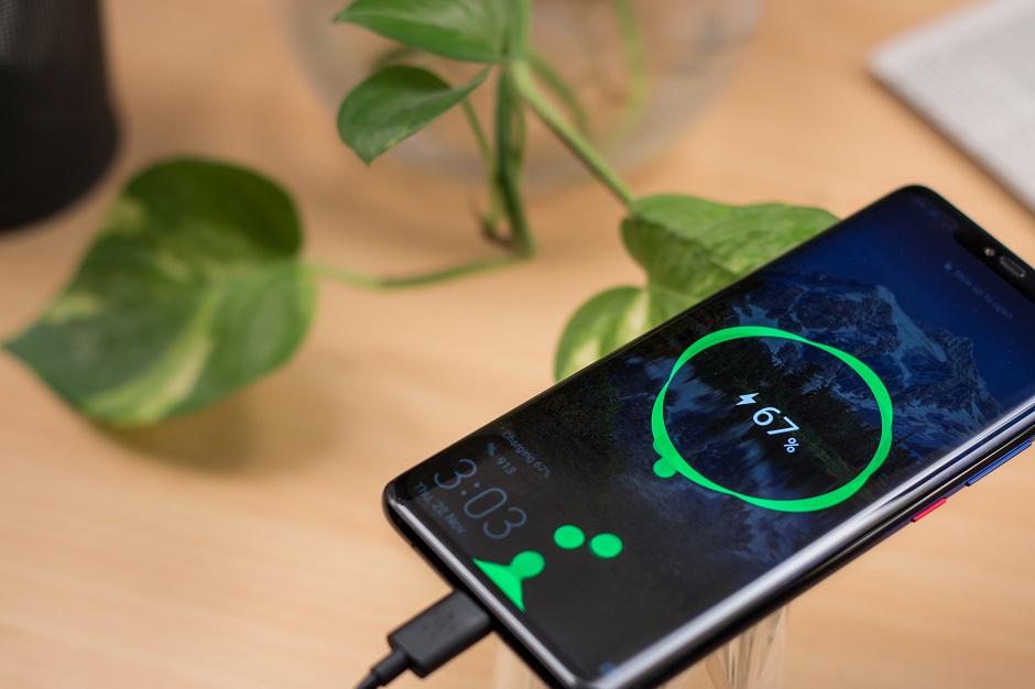 Tribune Take: 7 smartphones that made their mark in 2018