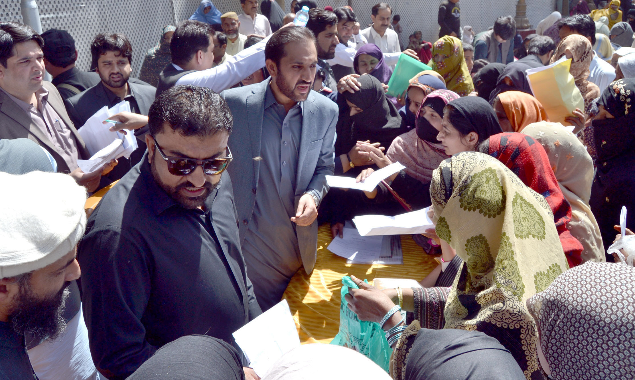 Commissioner holds open court session