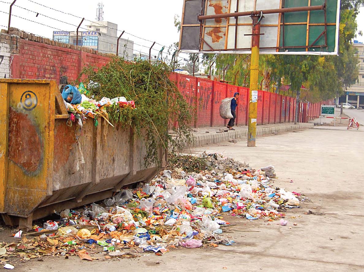 Lahore’s Waste: ‘1,200 plots cleared of 70,000 tons of garbage’