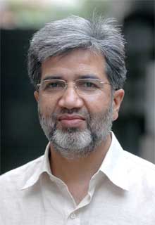 Twitter Alert: Support Ansar Abbasi campaign kicks off