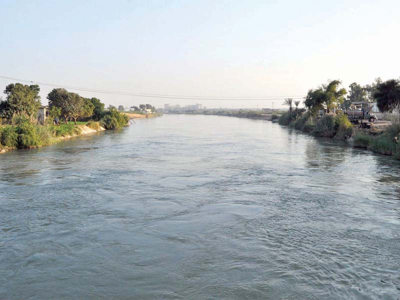 Kalri Baglihar feeder: Kotri continues to send toxic substances along ...