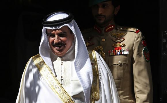 Bahrain toughens jail time for 'offending' king