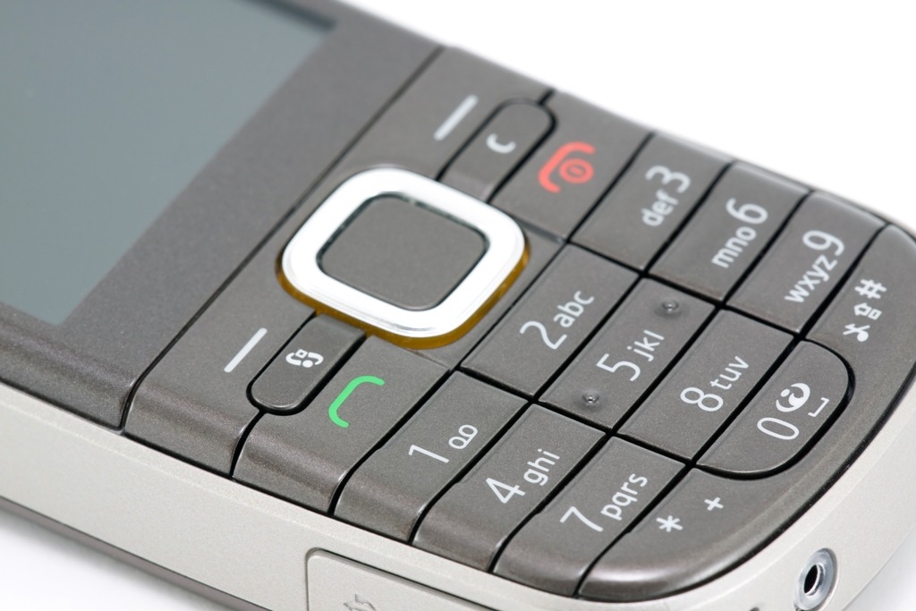 Secondhand: Notice issued over defective mobile phone