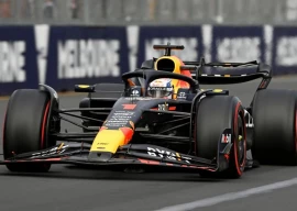 Verstappen wins chaotic Australian Grand Prix