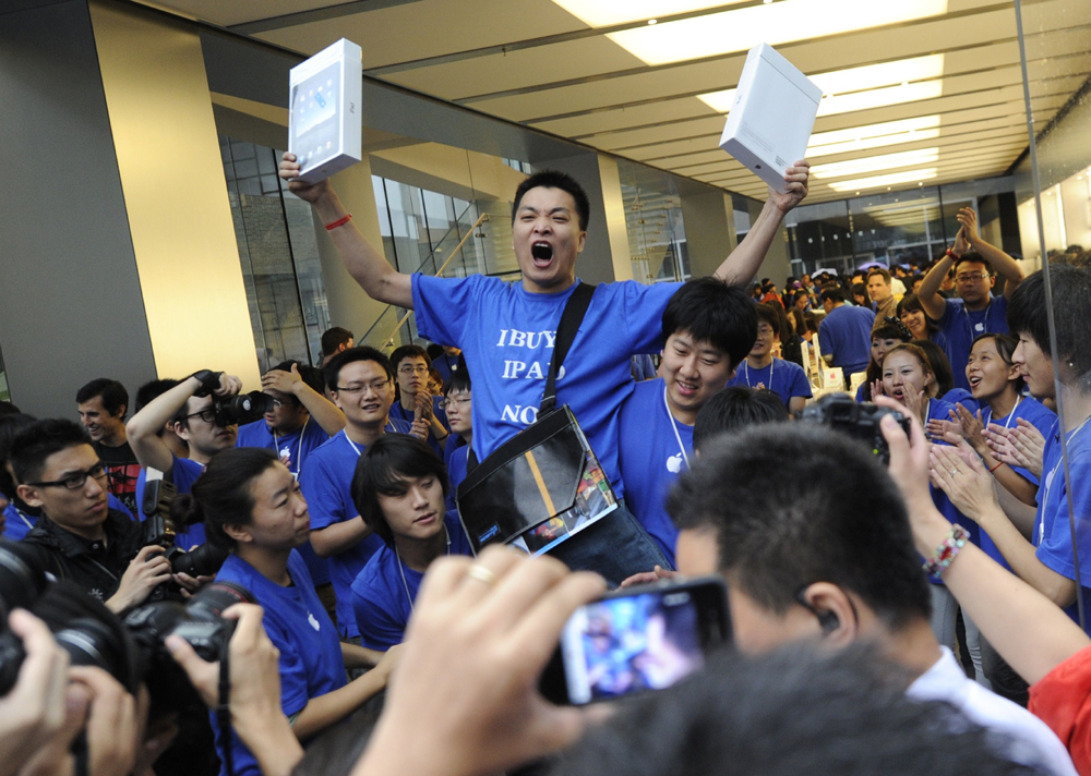 Apple's iPad launches in China