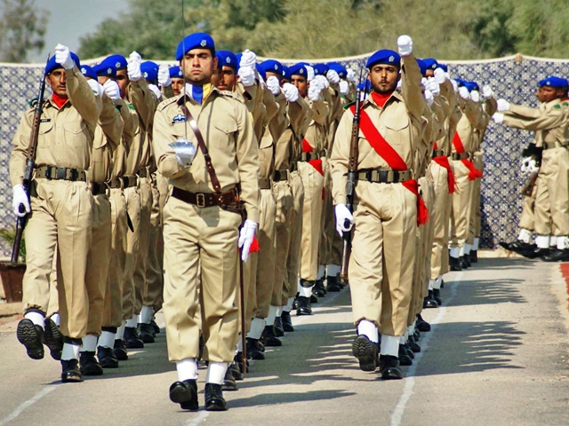 Parade: 450 cadets graduate